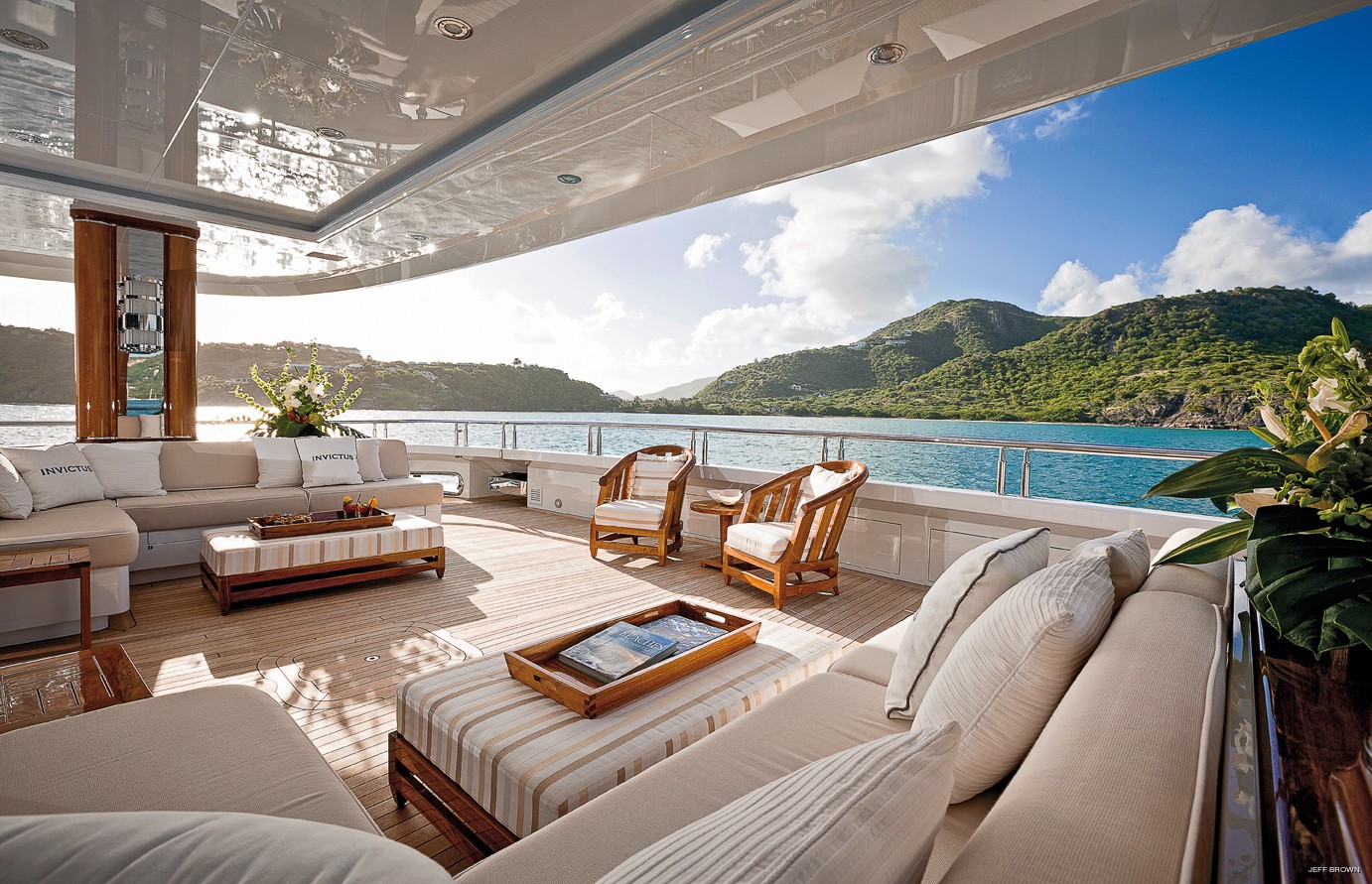 Yacht INVICTUS, Delta Marine | CHARTERWORLD Luxury Superyacht Charters